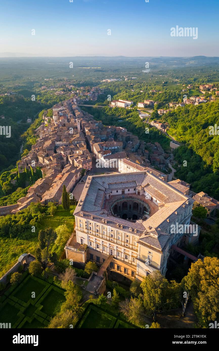 Pentagonal hi-res stock photography and images - Alamy