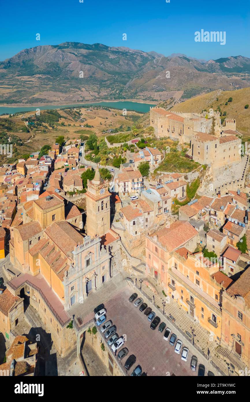 Caccamo sicily hi-res stock photography and images - Alamy