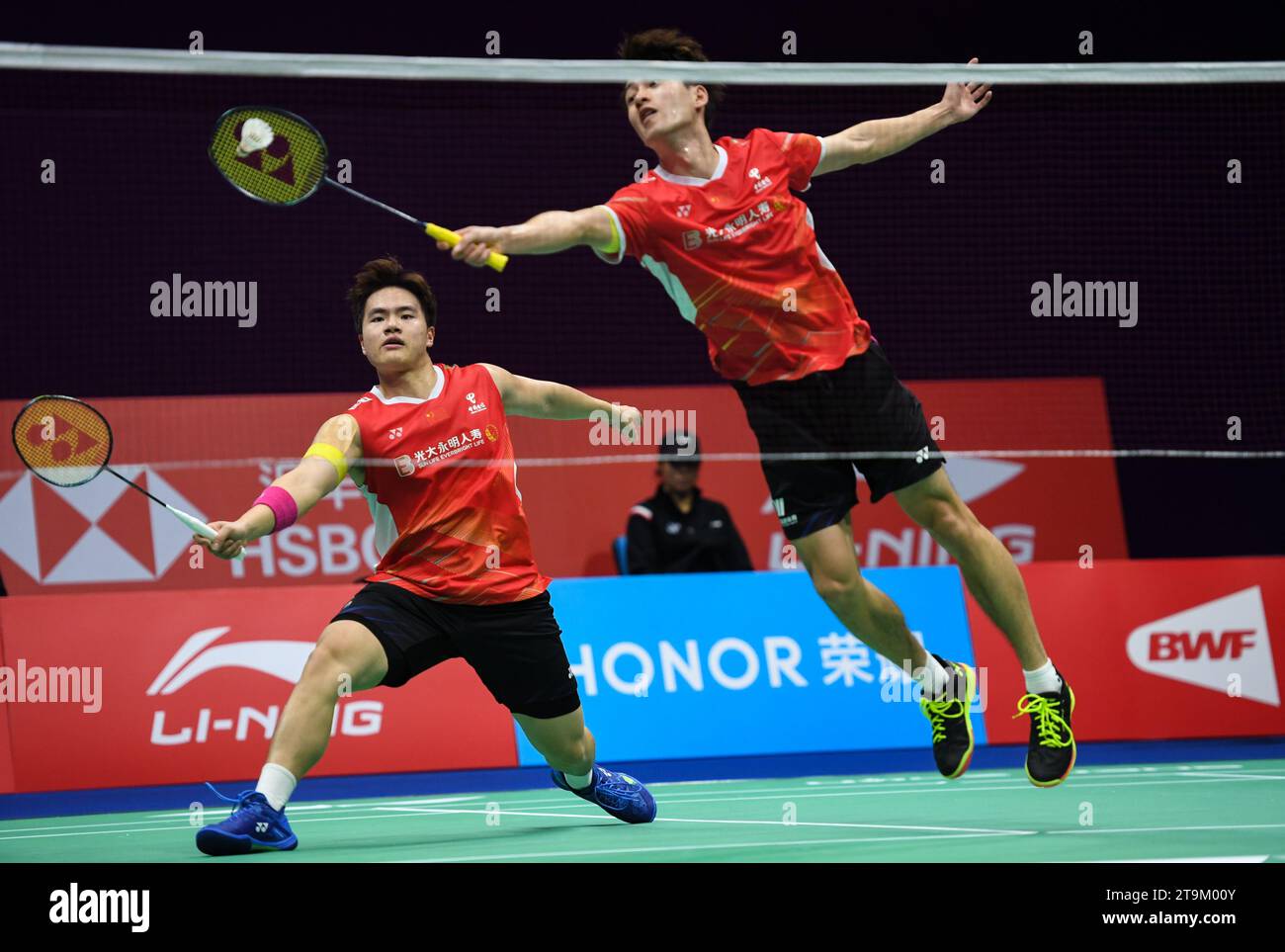 Shenzhen, China's Guangdong Province. 26th Nov, 2023. Liang Weikeng (L ...
