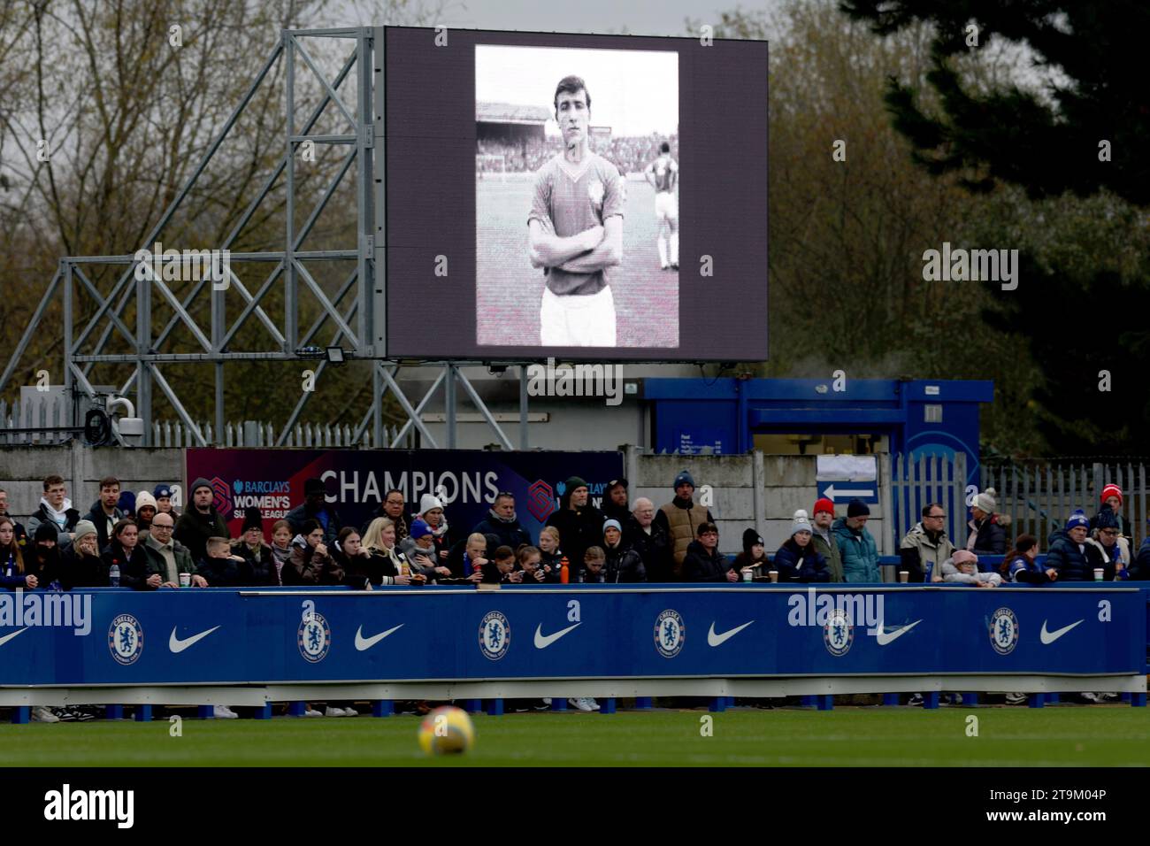 A tribute to former Chelsea player Terry Venables on the big screen ...