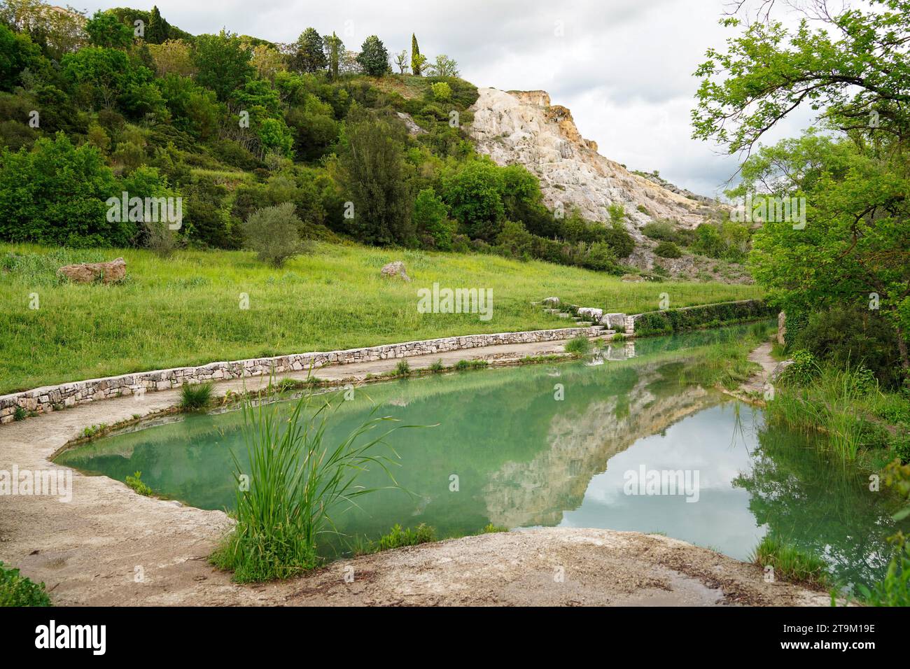 Natural hot springs in ancient village of Bagno Vignoni, Tuscany, Italy ...