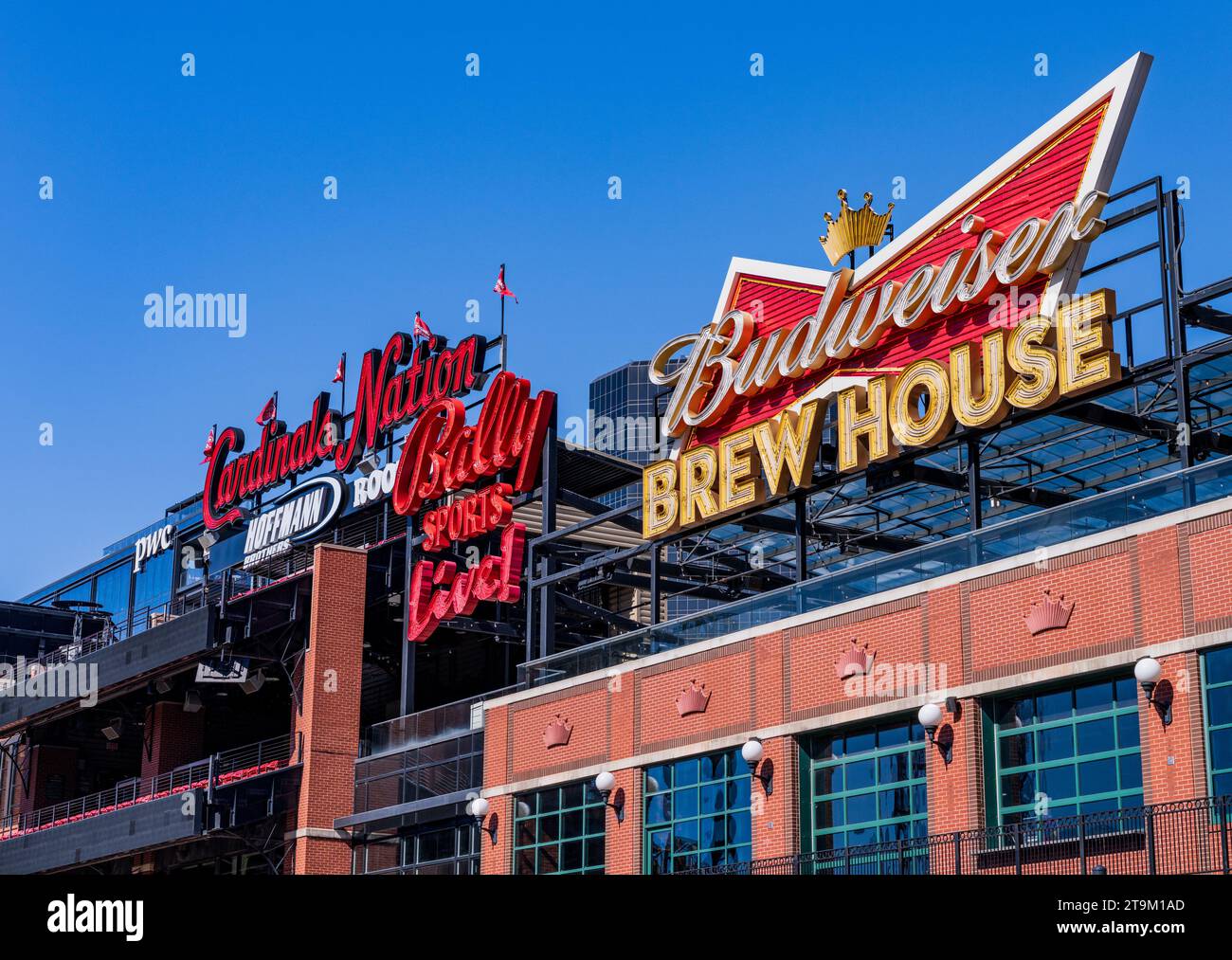 St Louis, MO - 21 October 2023: Rooftop Budweiser sign in the Saint ...