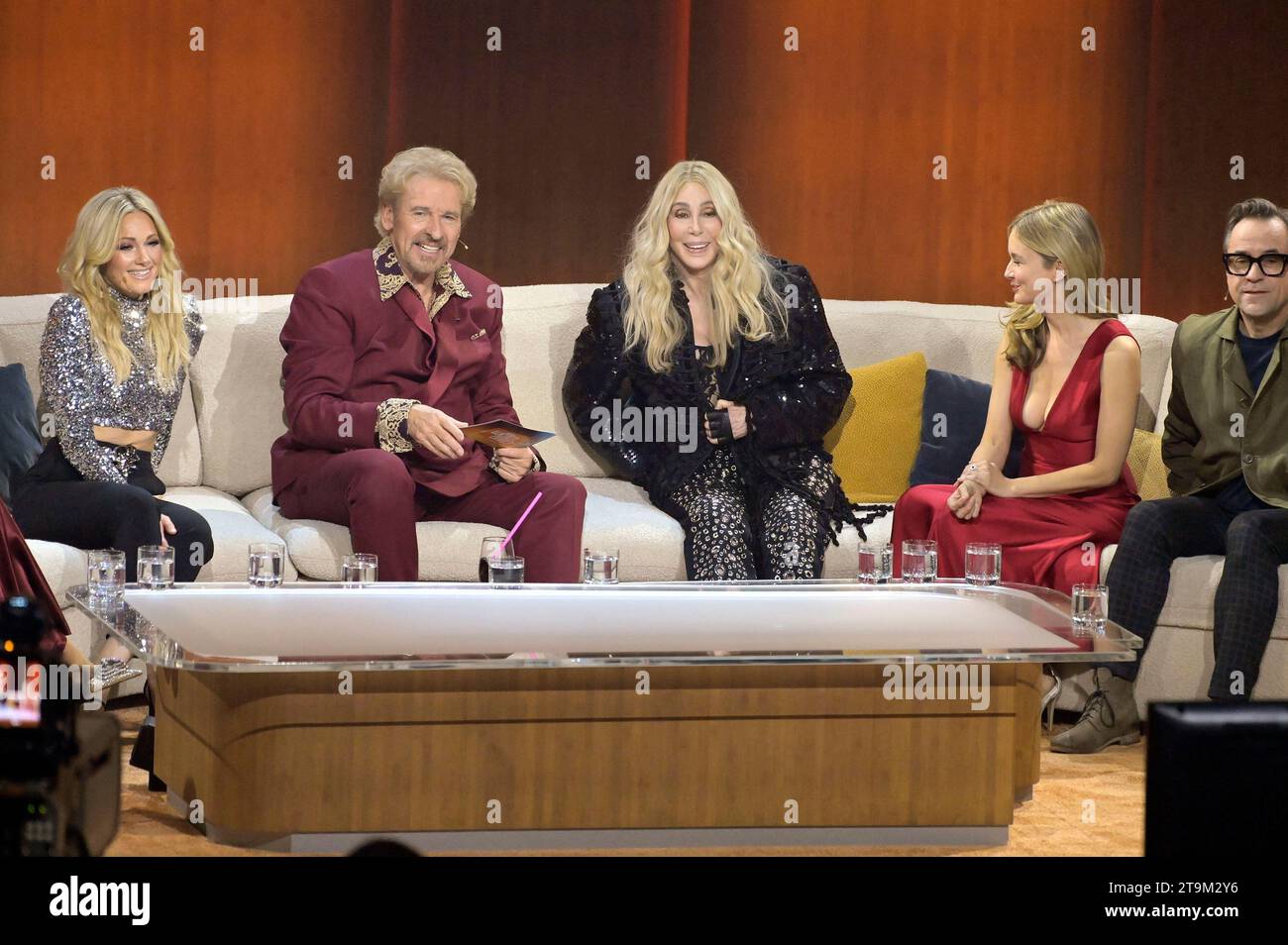 Helene Fischer, Thomas Gottschalk, Cher, Stefanie Stappenbeck und Jan Josef Liefers in der ZDF ...