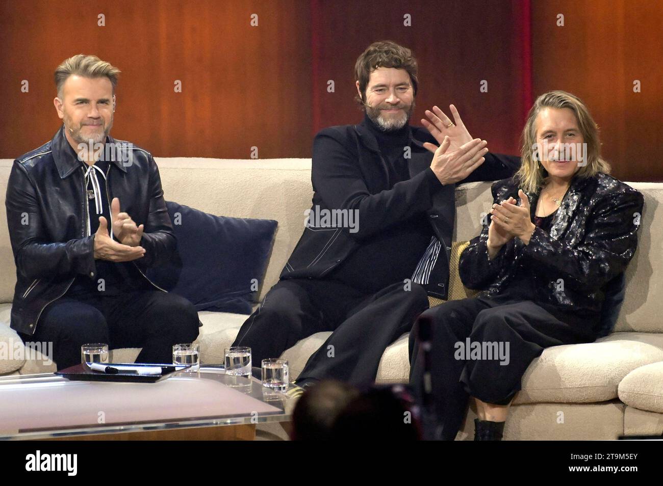 Gary barlow and howard donald hi-res stock photography and images - Alamy