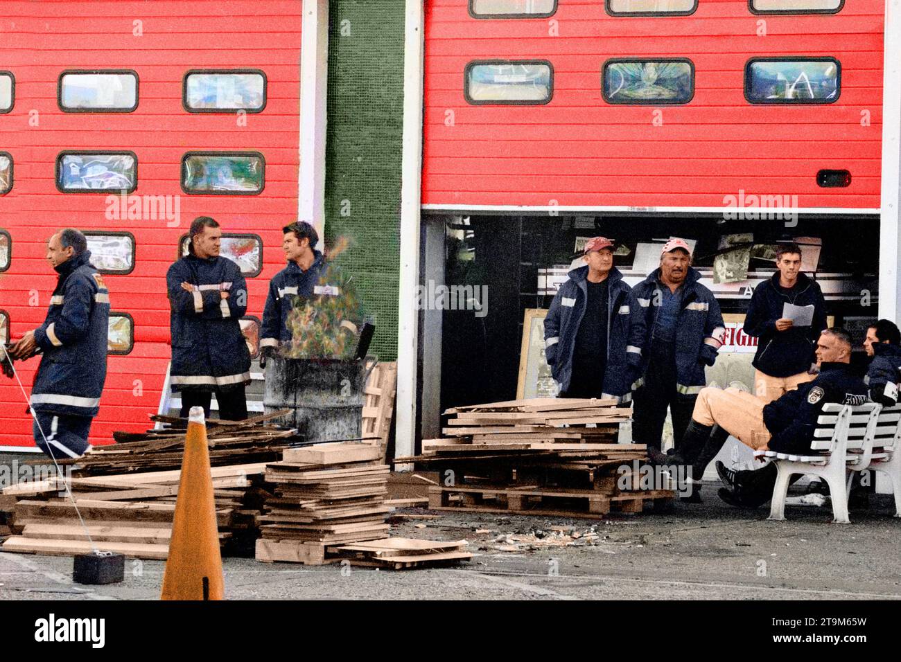 Firemens strike hi-res stock photography and images - Alamy