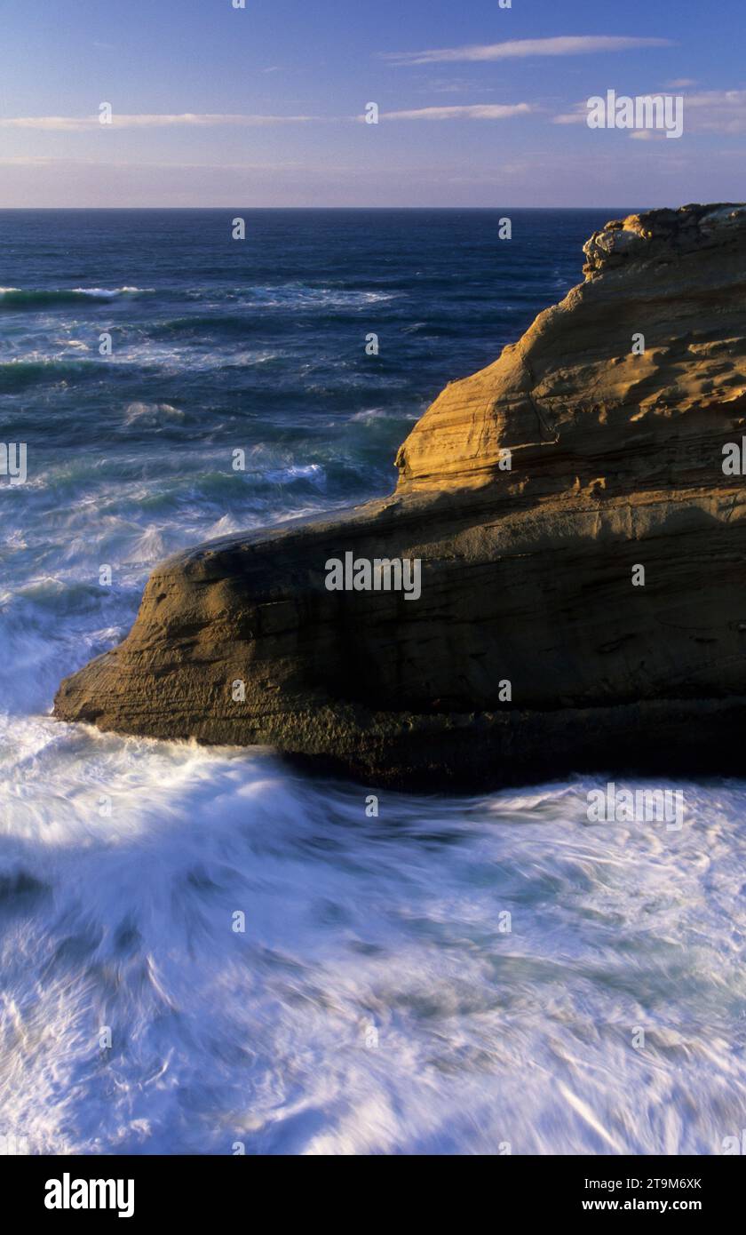 Cape Kiwanda, Cape Kiwanda State Park, Oregon Stock Photo - Alamy