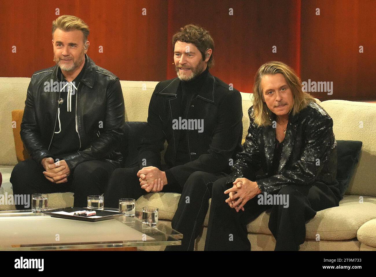Die Band "Take That" mit Gary Barlow, Howard Donald und Mark Owen in ...