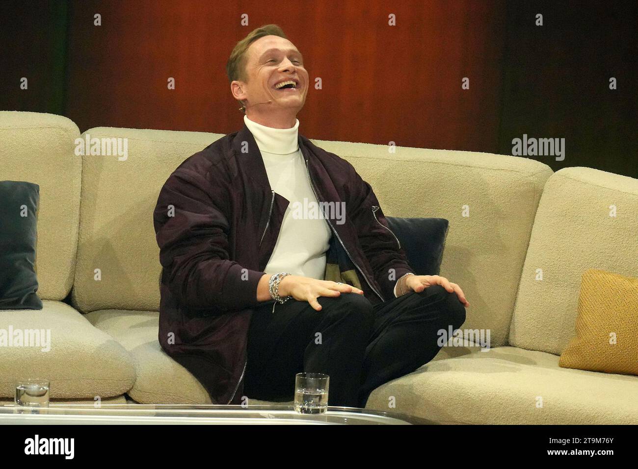 Matthias Schweighoefer bei "Wetten dass?" (ZDF) am 25.11.2023 in ...