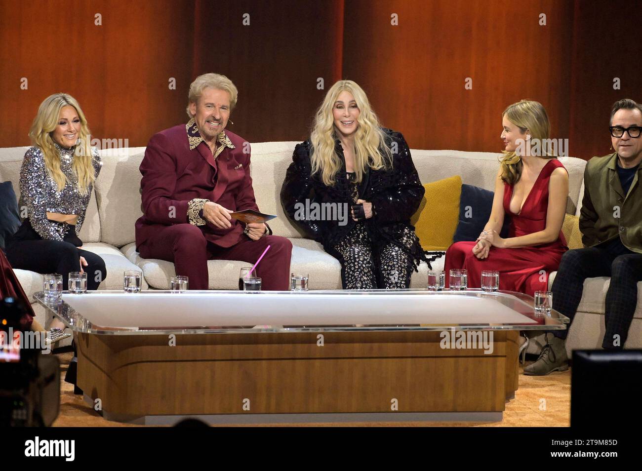 Helene Fischer, Thomas Gottschalk, Cher, Stefanie Stappenbeck und Jan Josef Liefers in der ZDF ...
