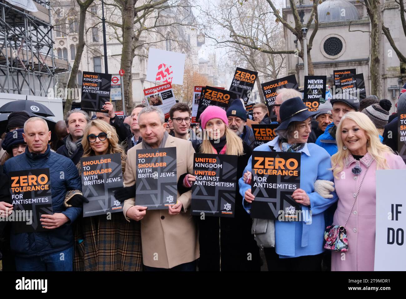 London, UK. 26th Nov 2023. Robert Rinder, Eddie Marson, Rachel Riley ...