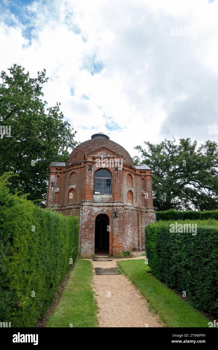 Basingstoke hampshire england hi-res stock photography and images - Alamy