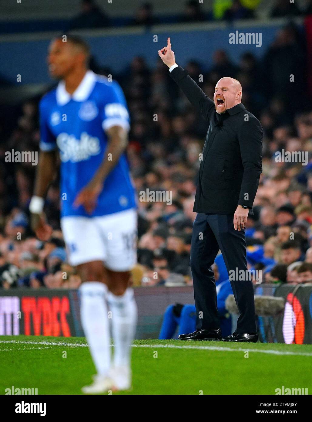 Everton manager Sean Dyche gestures on the touchline during the Premier ...