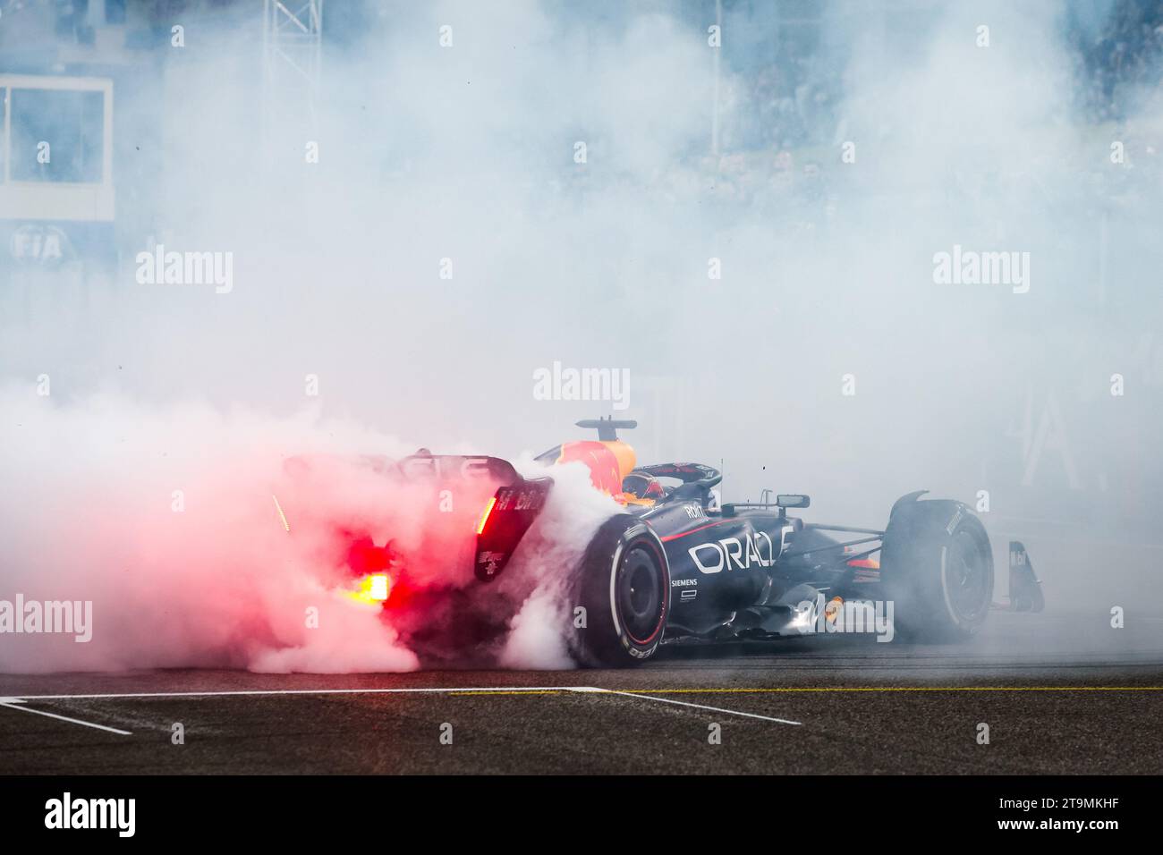 01 VERSTAPPEN Max (nld), Red Bull Racing RB19, celebrating victory with ...