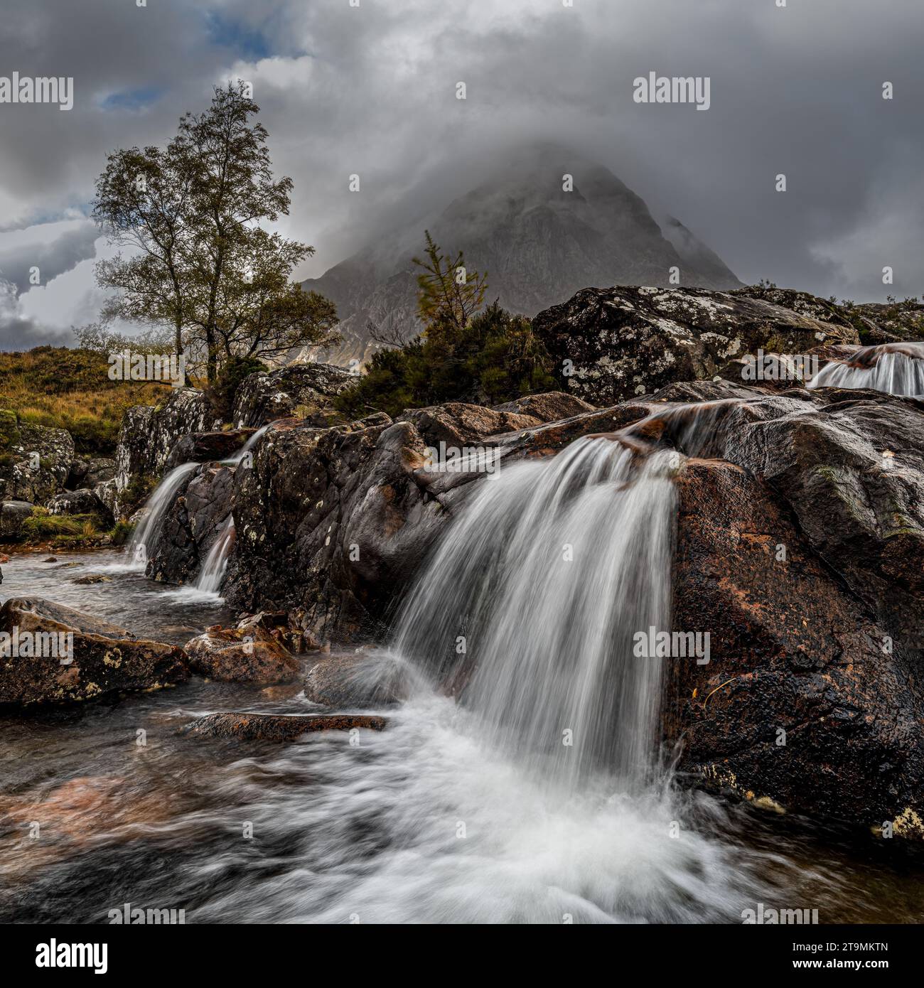 Well known waterfall hi-res stock photography and images - Alamy