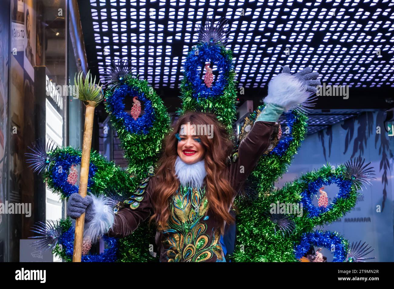 Glasgow, Scotland, UK. 26th November, 2023. Festive performers ...