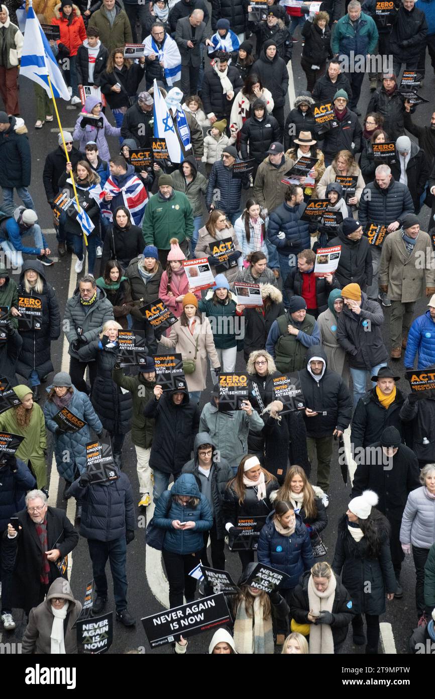 © Licensed to Ray Tang. 26/11/2023. London, UK.Pro Israeli protesters ...