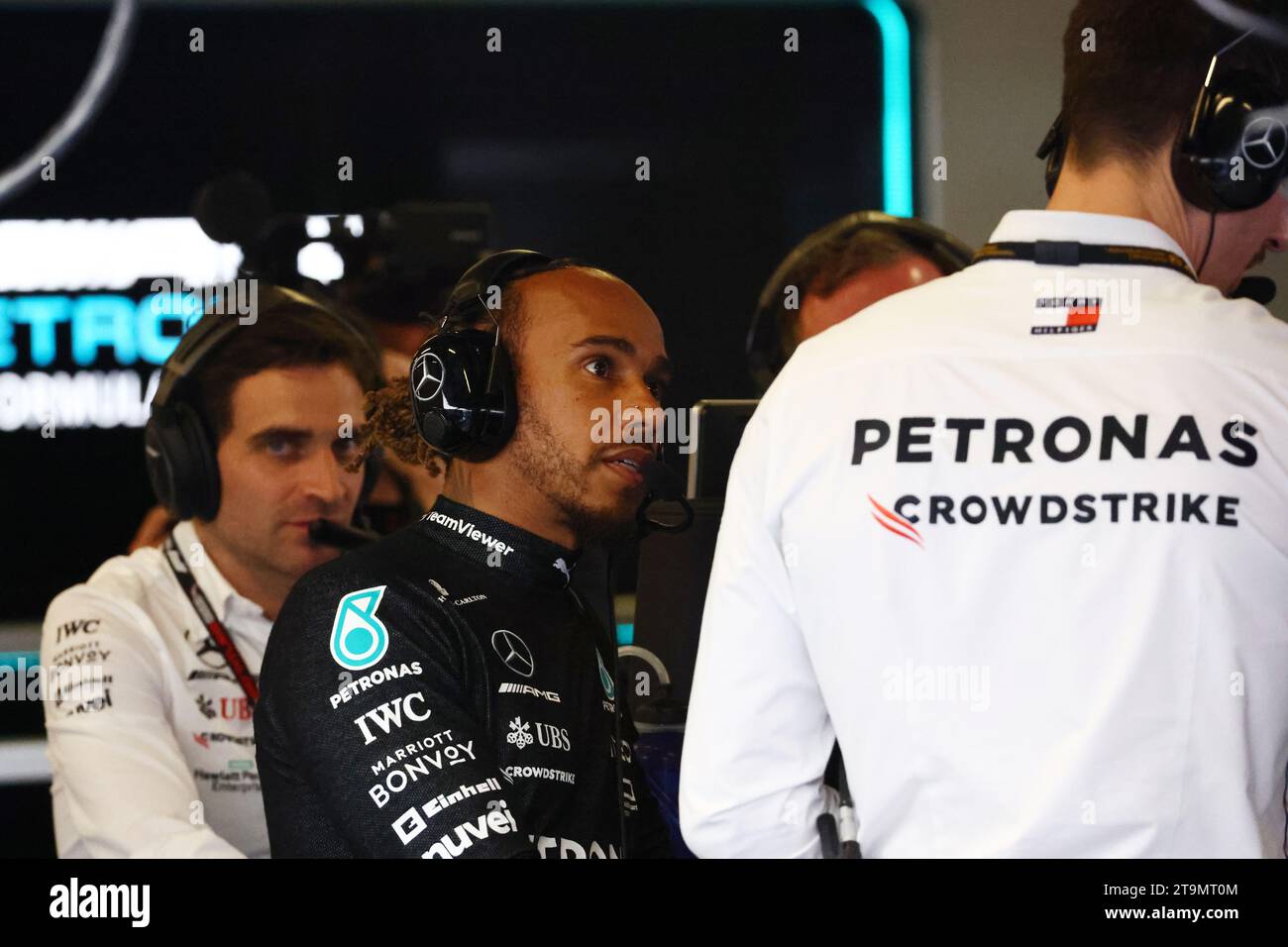 Abu Dhabi, Abu Dhabi. 26th Nov, 2023. Lewis Hamilton (GBR) Mercedes AMG ...