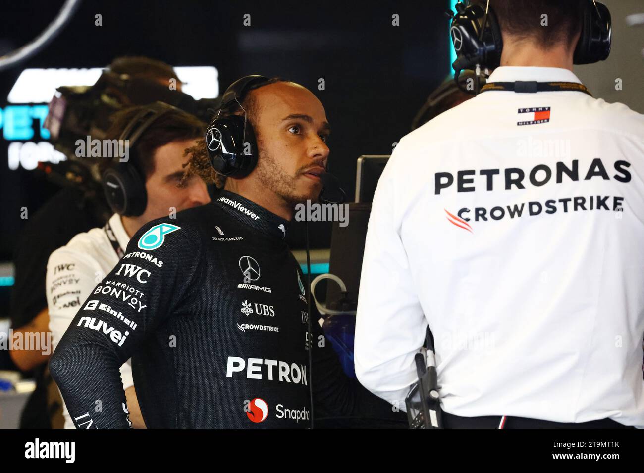 Abu Dhabi, Abu Dhabi. 26th Nov, 2023. Lewis Hamilton (GBR) Mercedes AMG ...