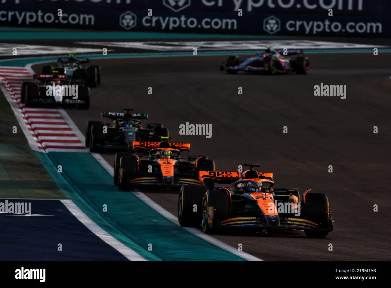 Abu Dhabi, Abu Dhabi. 26th Nov, 2023. Oscar Piastri (AUS) McLaren MCL60. Formula 1 World ...