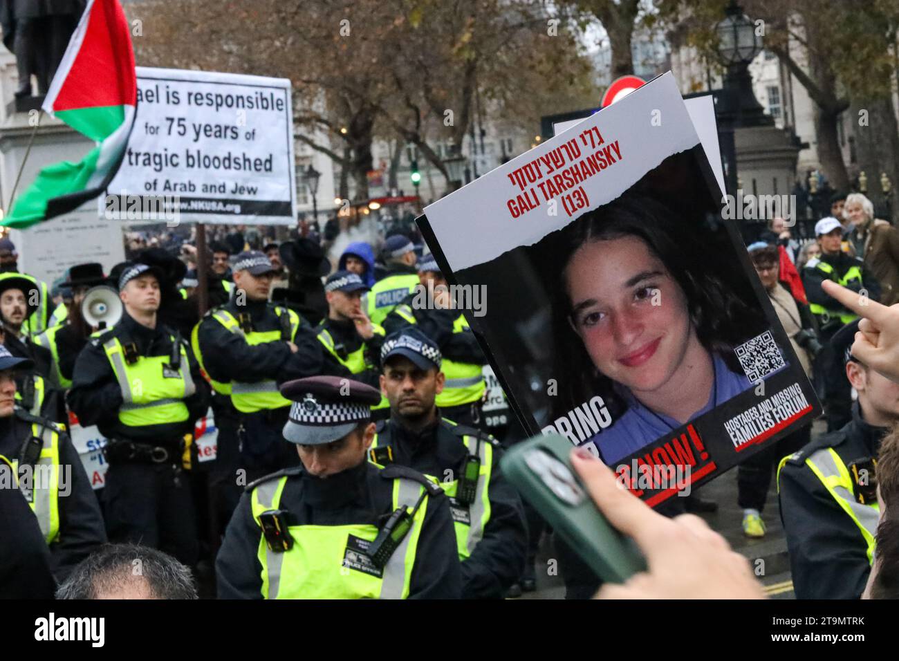 Palestine counter protesters hi-res stock photography and images - Alamy