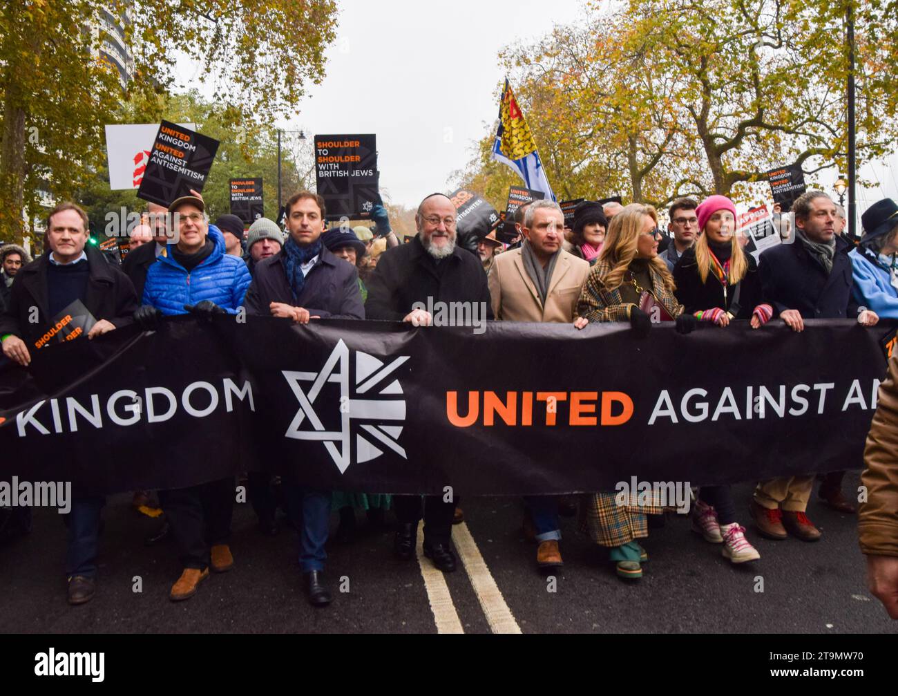London, England, UK. 26th Nov, 2023. EDDIE MARSAN, UK Chief Rabbi ...
