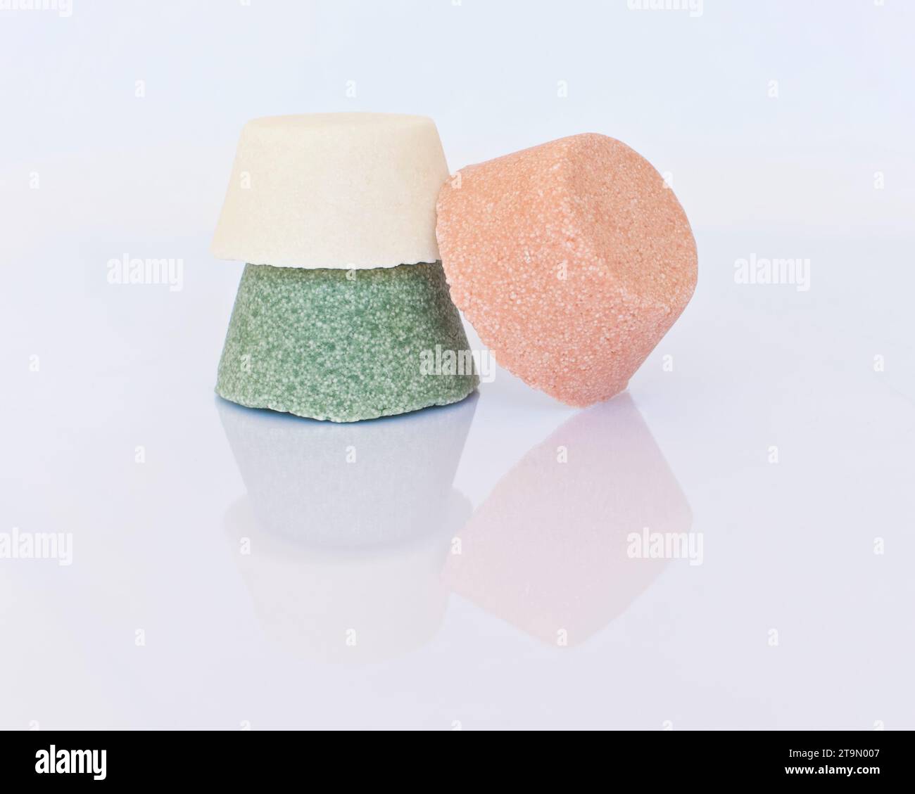 Solid shampoos hi-res stock photography and images - Alamy