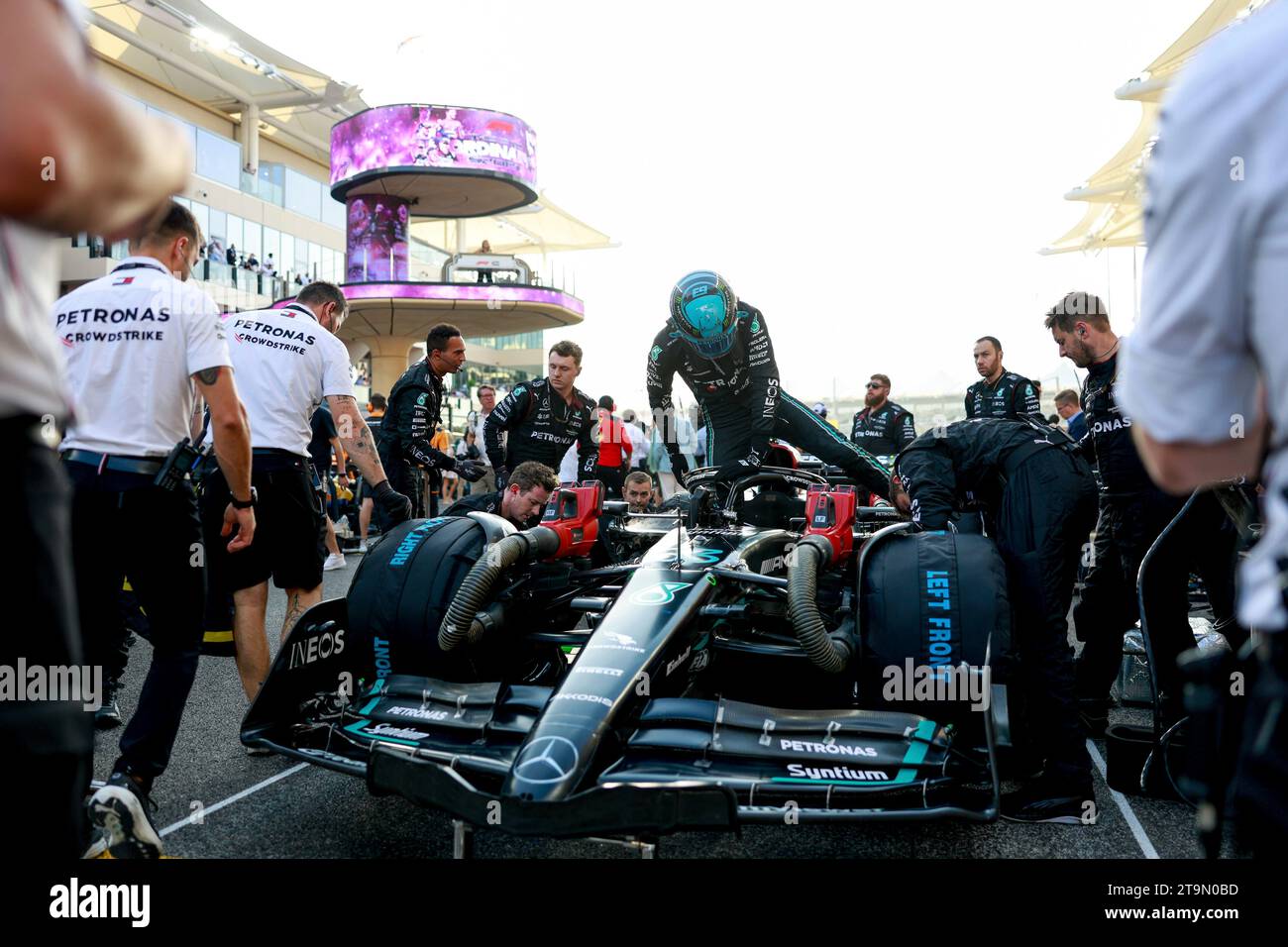 Abu Dhabi, United Arab Emirates. 26th Nov, 2023. #63 George Russell ...