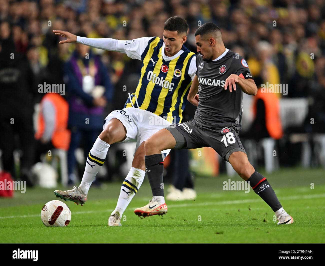 ISTANBUL - (l-r) Mert Muldur of Fenerbahce SK, Munir Mercan of Vavacars ...