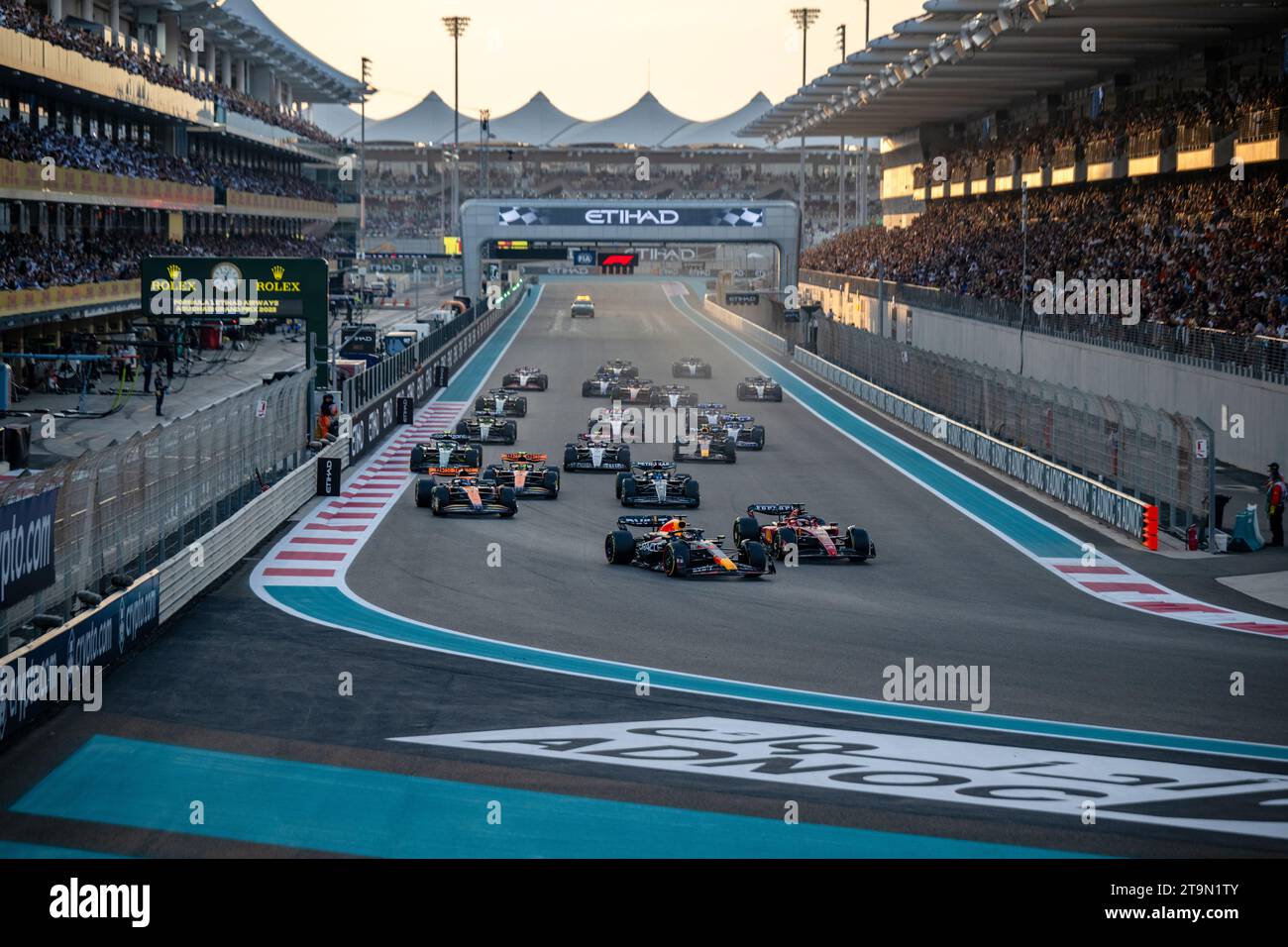 F1 abu dhabi 2023 start hi-res stock photography and images - Alamy