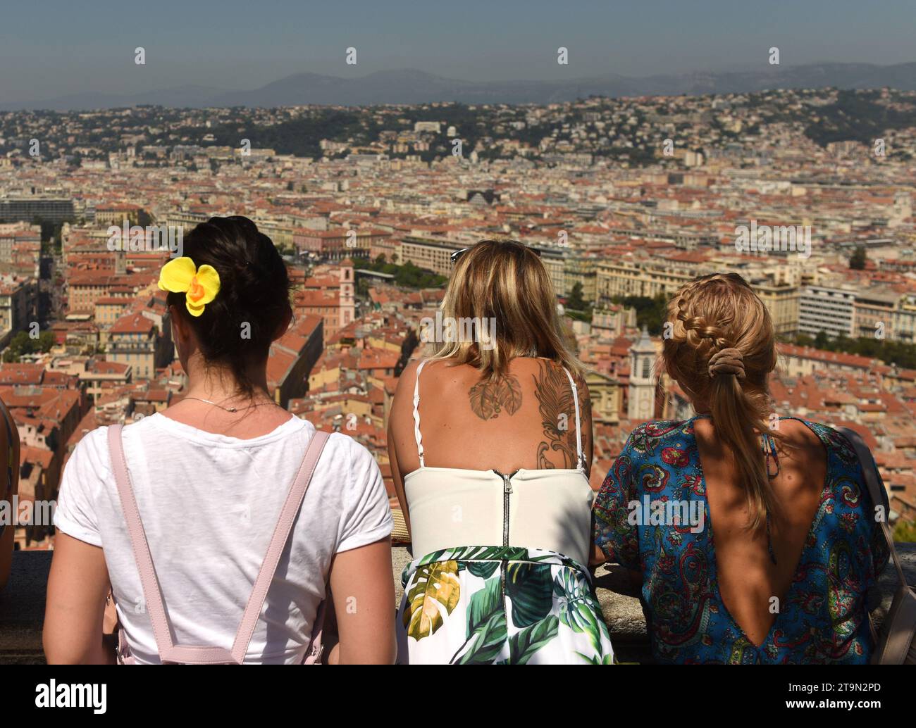 Nice looks hi-res stock photography and images - Alamy