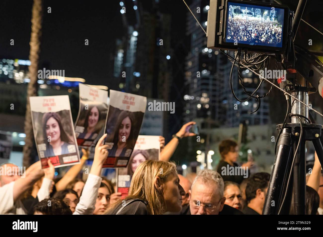 Posters of hostages hi-res stock photography and images - Alamy