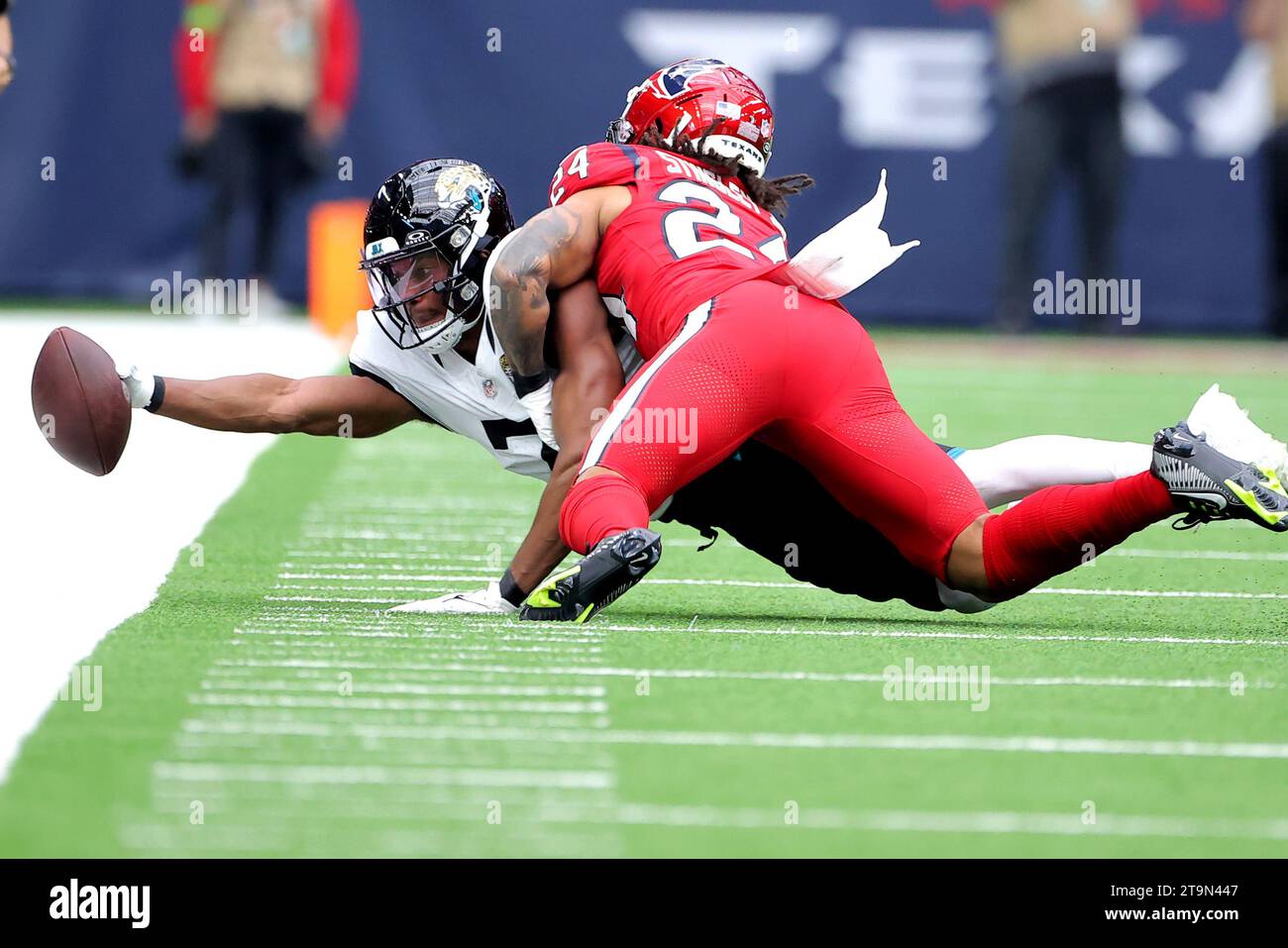 Houston, Texas, USA. 26th Nov, 2023. Jacksonville Jaguars wide receiver ...