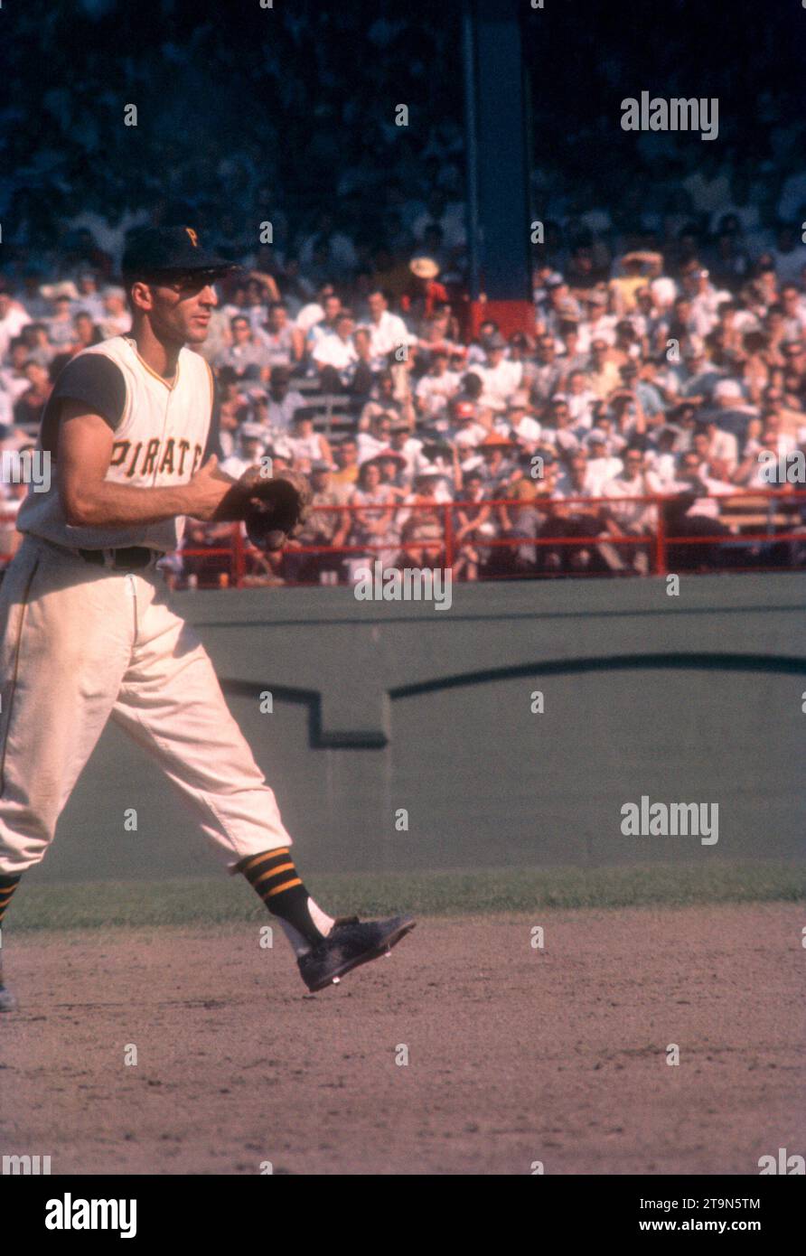PITTSBURGH, PA - JUNE 26: Shortstop Dick Groat #24 of the Pittsburgh ...