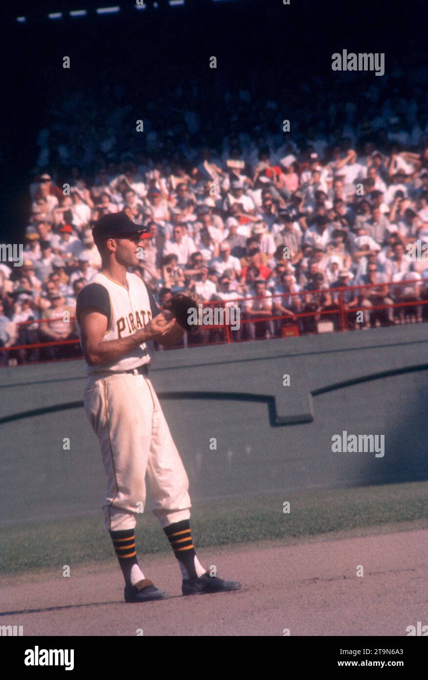 PITTSBURGH, PA - JUNE 26: Shortstop Dick Groat #24 of the Pittsburgh ...