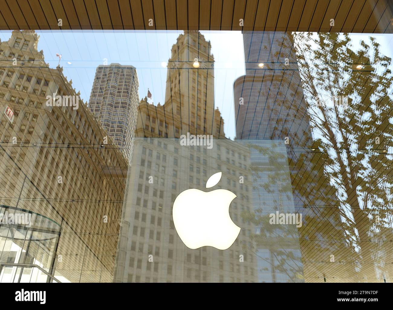 Chicago, USA - June 06, 2018: Apple logo on the Apple store on Michigan ...
