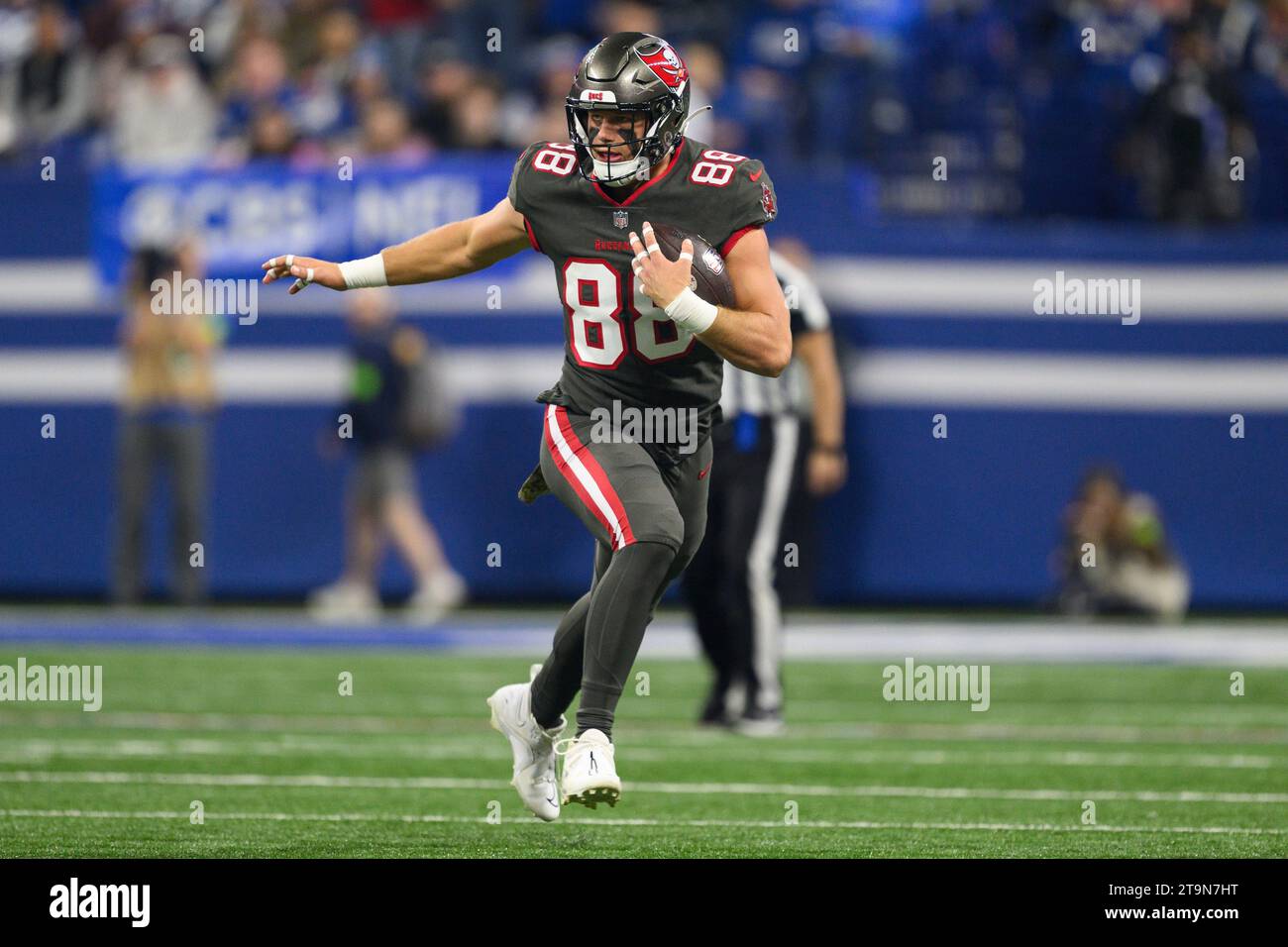Tampa Bay Buccaneers tight end Cade Otton (88) runs down the field ...