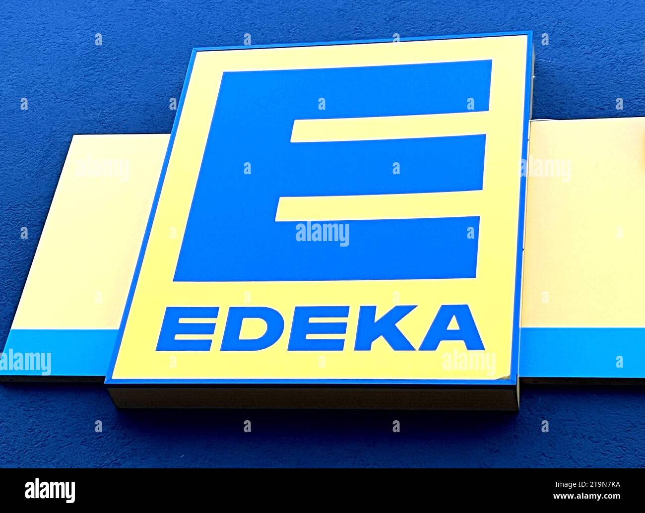 Logo EDEKA *** Logo EDEKA Copyright: xmix1x Credit: Imago/Alamy Live ...