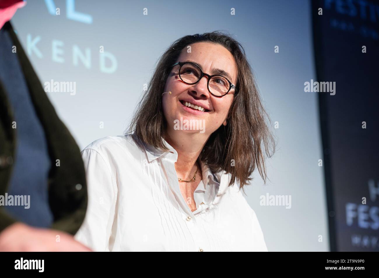 Hay-on-Wye, Wales, UK. Sunday 26th November 2023. Susie Dent and Sarah ...