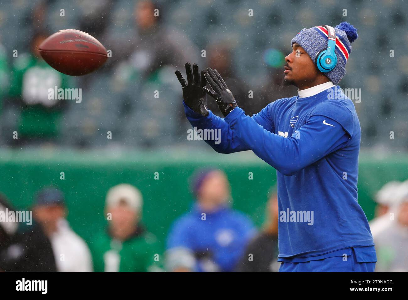 Buffalo Bills wide receiver Stefon Diggs (14) makes a catch during warm ...