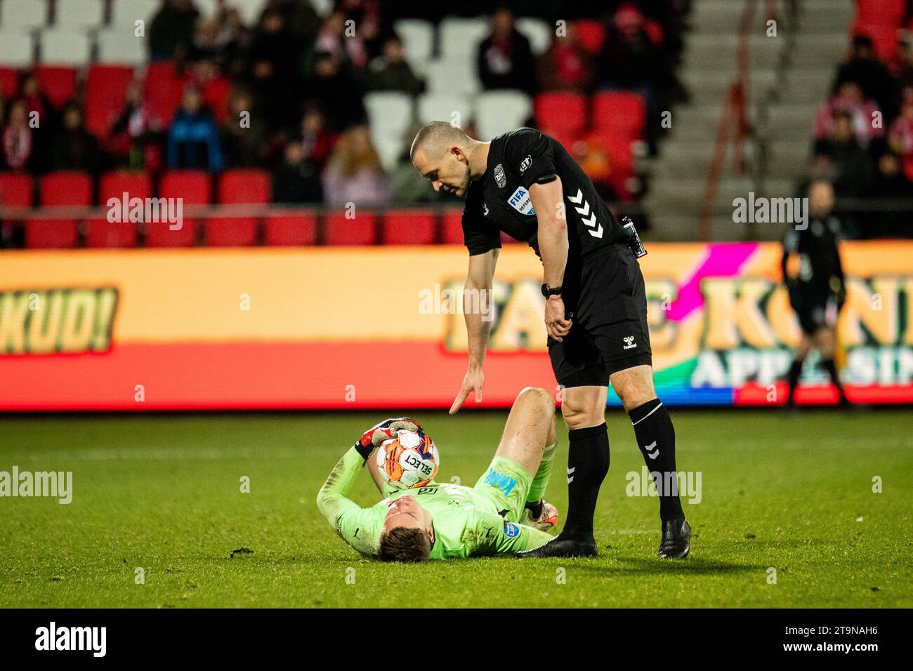 Aalborg, Denmark. 26th Nov, 2023. Referee Mads-Kristoffer Kristoffersen ...