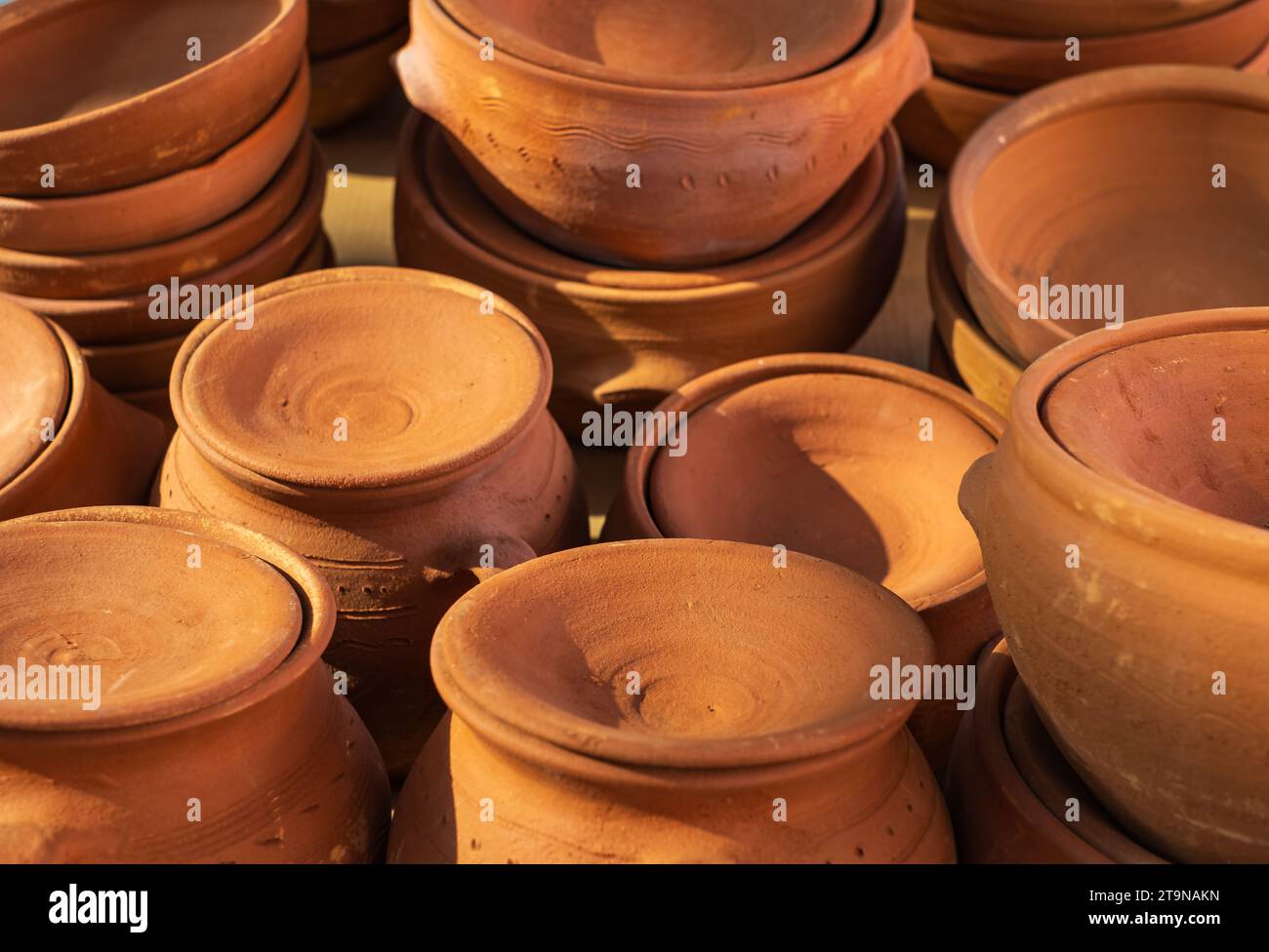 Handmade ceramic new empty craft ceramic plates, bowls and lids ...