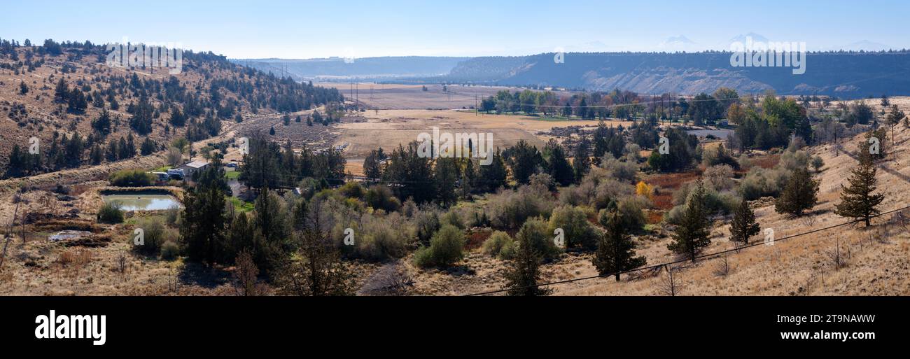 Panorama fields trees pond hi-res stock photography and images - Alamy