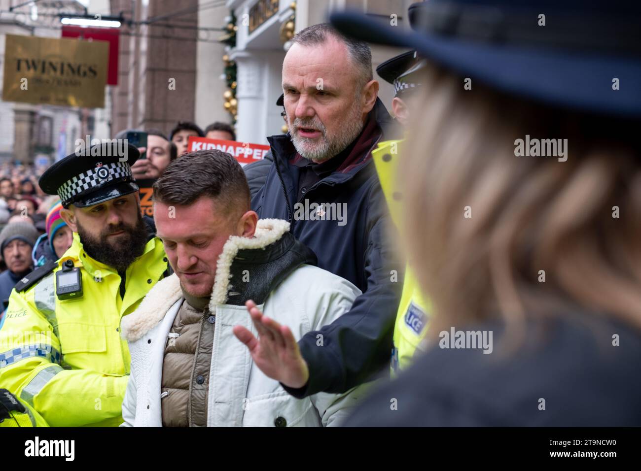 Police arrest far right agitator Tommy Robinson at the March Against ...