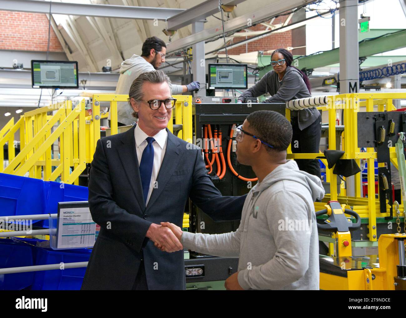 Richmond, CA - May 25, 2023: Governor Gavin Newsom touring MOXION facility where they are ...