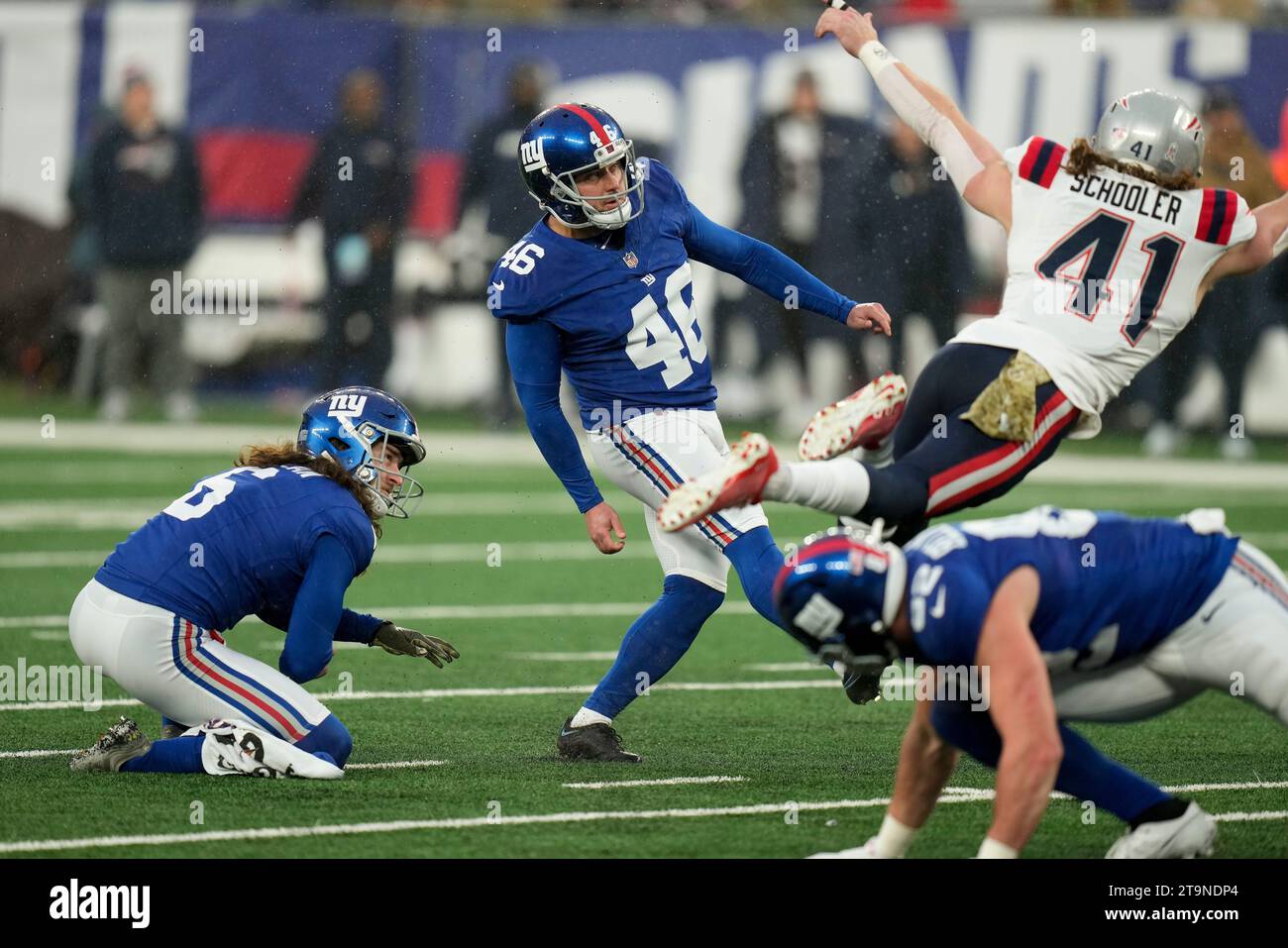 New York Giants place kicker Randy Bullock (46) kicks a field goal ...