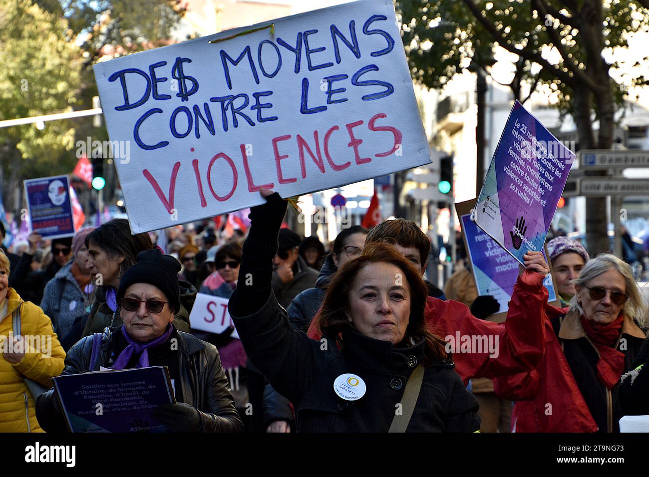 Marseille, France. 25th Nov, 2023. A female protester holds a placard ...