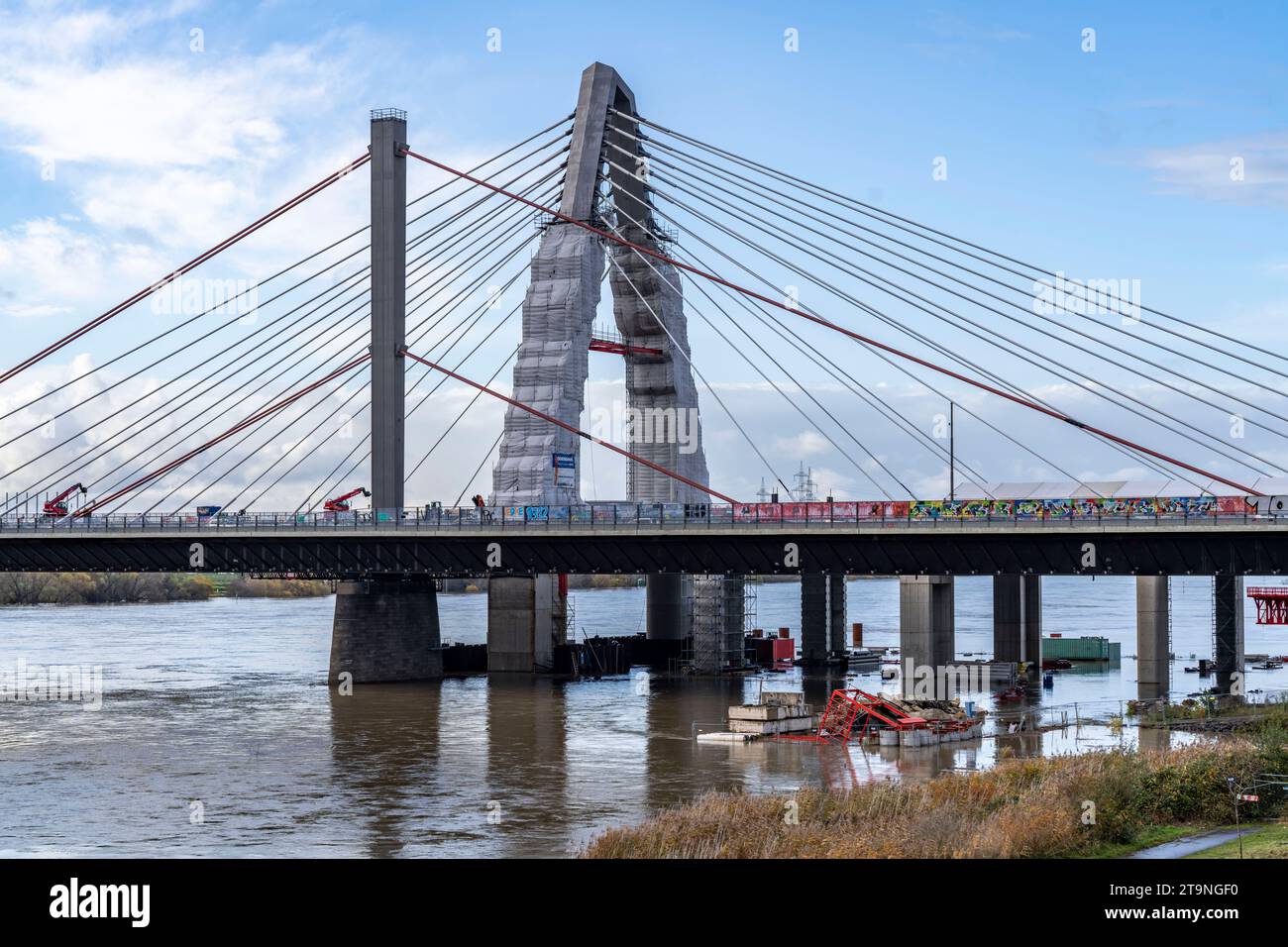 New construction of the A1 motorway bridge over the Rhine near ...