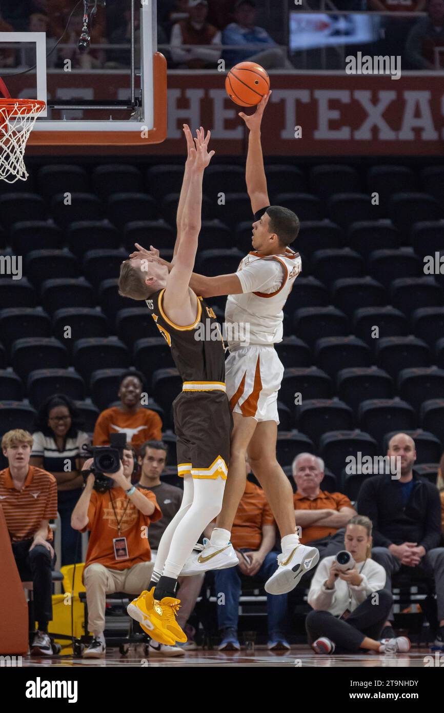 AUSTIN, TX - NOVEMBER 26: Texas Longhorns forward Kadin Shedrick (5 ...