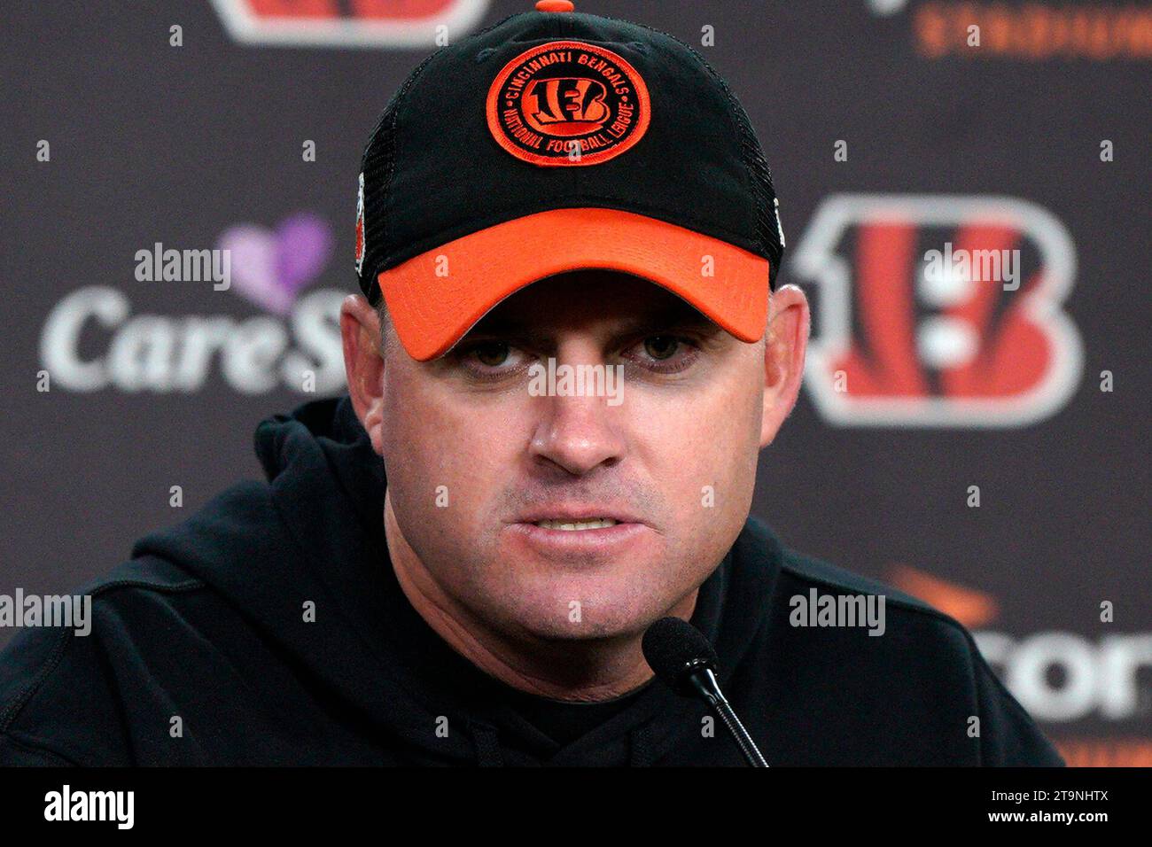 Cincinnati Bengals head coach Zac Taylor meets with reporter following ...