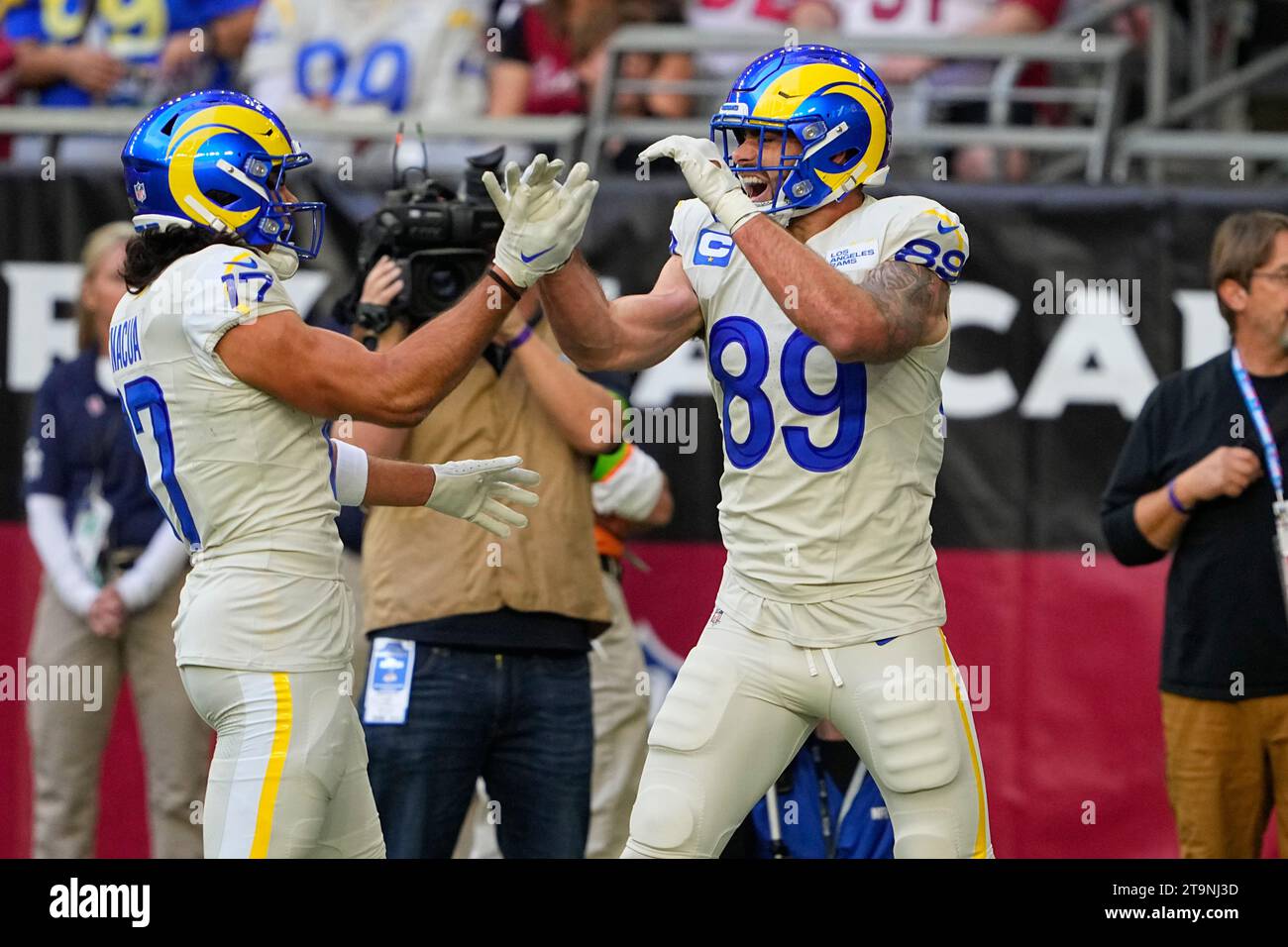 Los Angeles Rams tight end Tyler Higbee (89) celebrates with teammate ...
